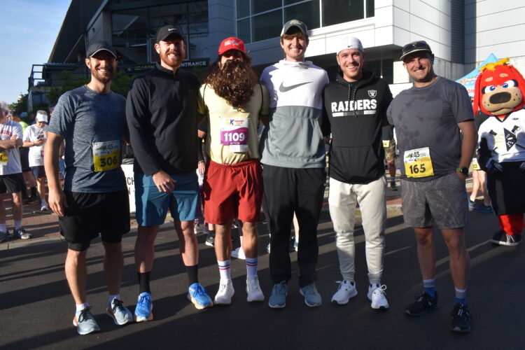 ‘Forrest Gump’ runs to pay off fantasy football bet | News, Sports ...